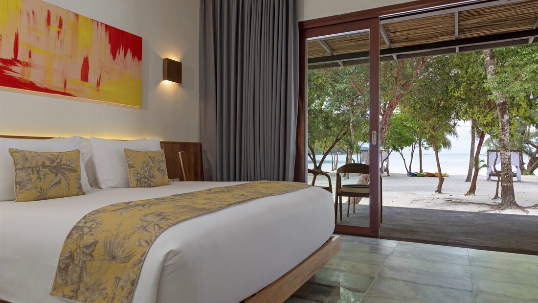 Welcome to Your Beach Resort | Island Center Point