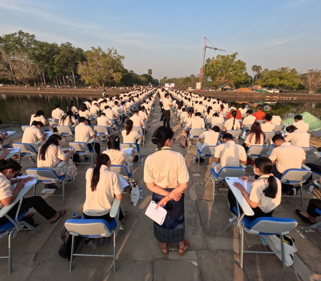 Khmer Writing Live at Angkor Wat | Living Cambodia Blog